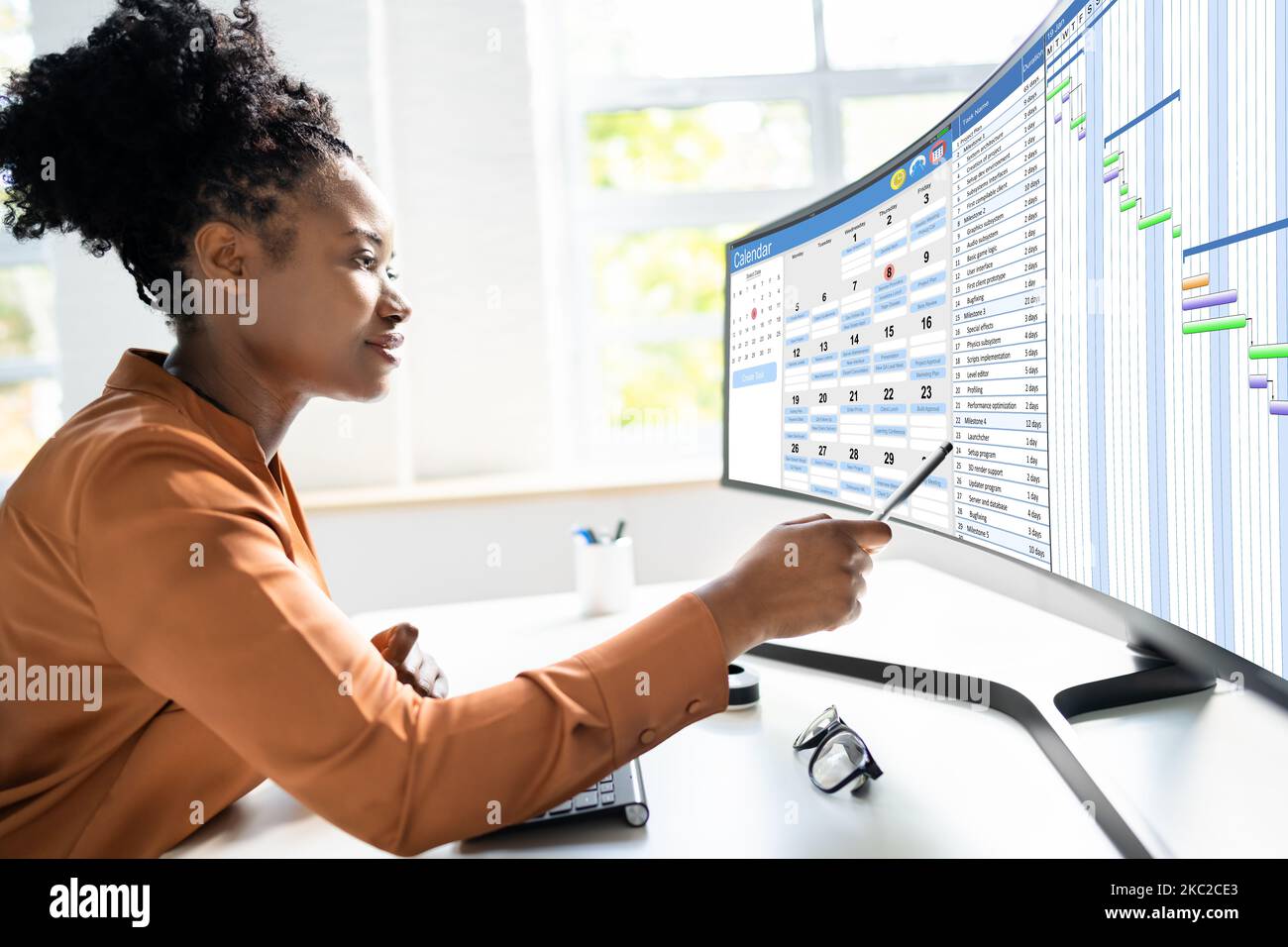 Woman calendar sheet hi-res stock photography and images - Alamy