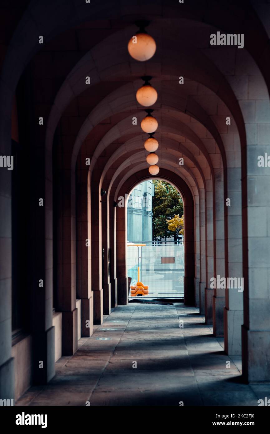 Manchester central library exterior hi-res stock photography and images ...