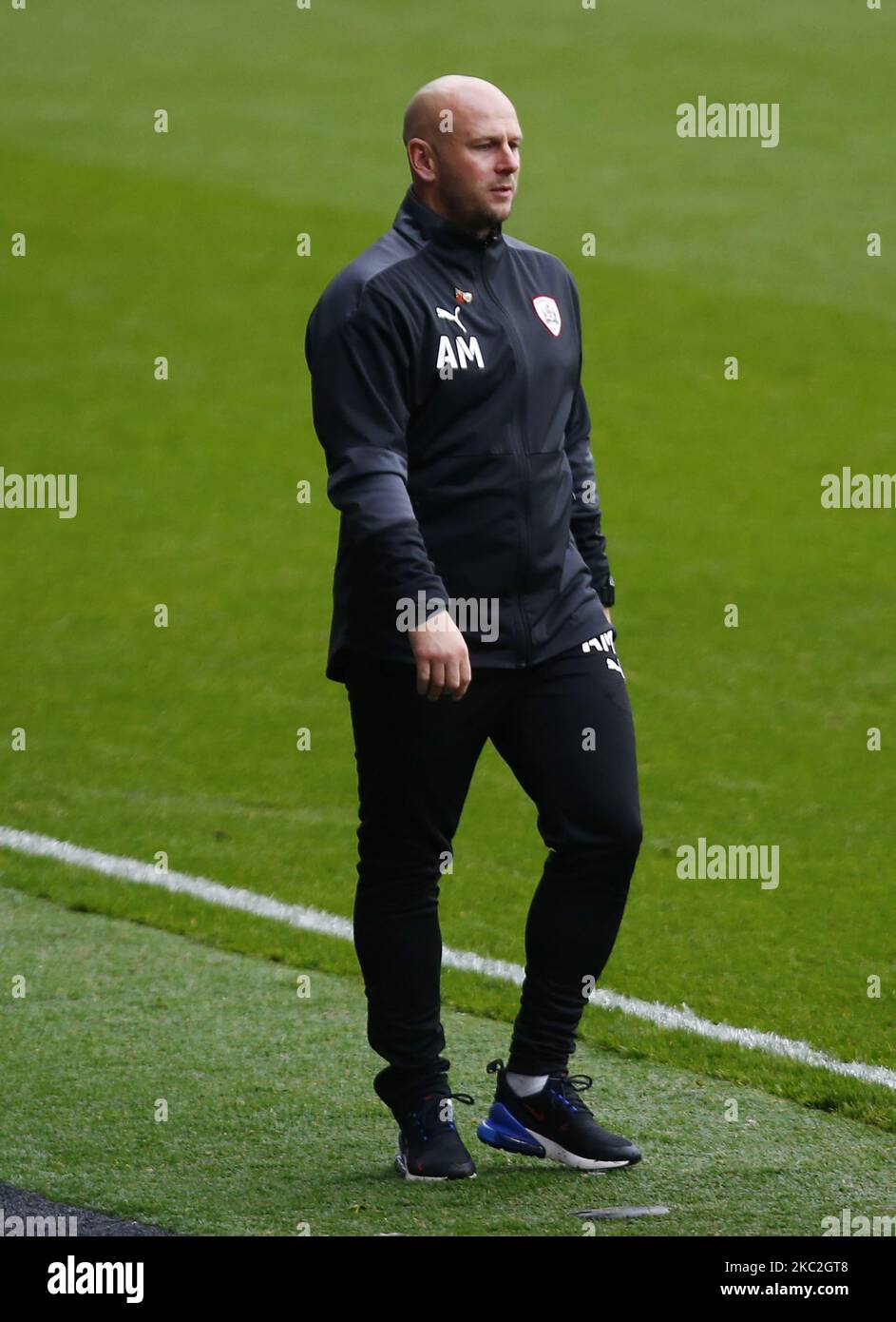 Barnsley manager adam murray hi-res stock photography and images - Alamy