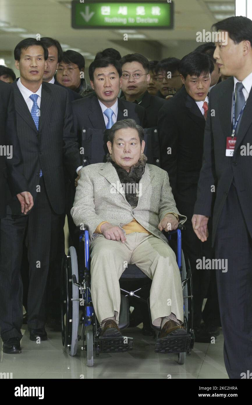 Man hee lee hi-res stock photography and images - Alamy