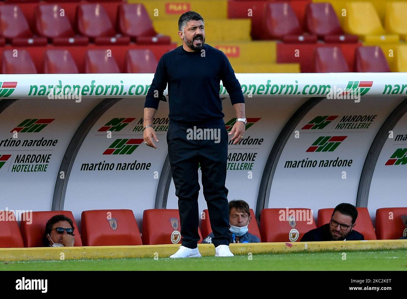 Gennaro gattuso manager of ssc napoli yells hi-res stock photography ...