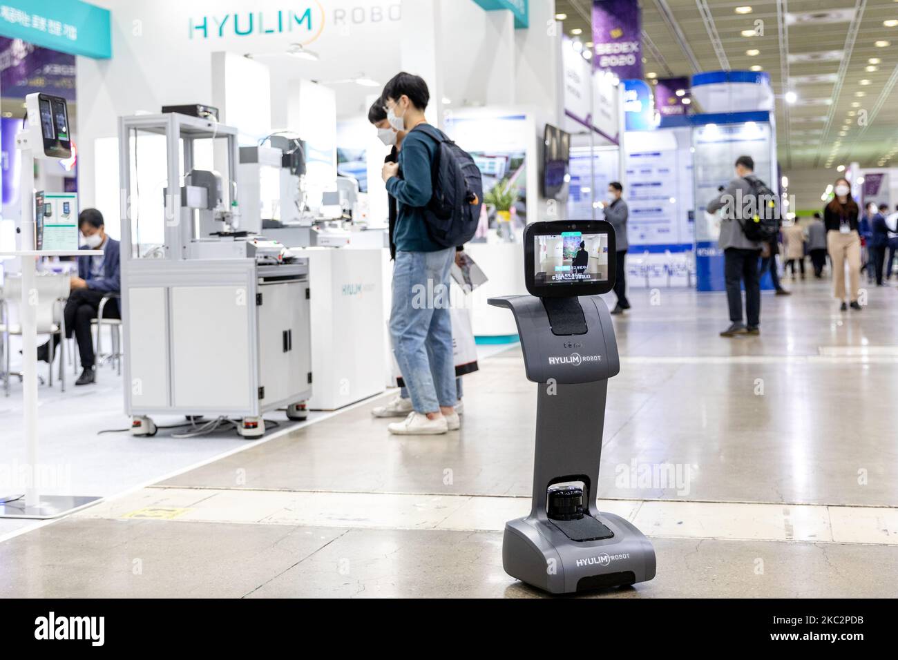 Hyulim Robot's temi artificial intelligence robot is demonstrating for ...