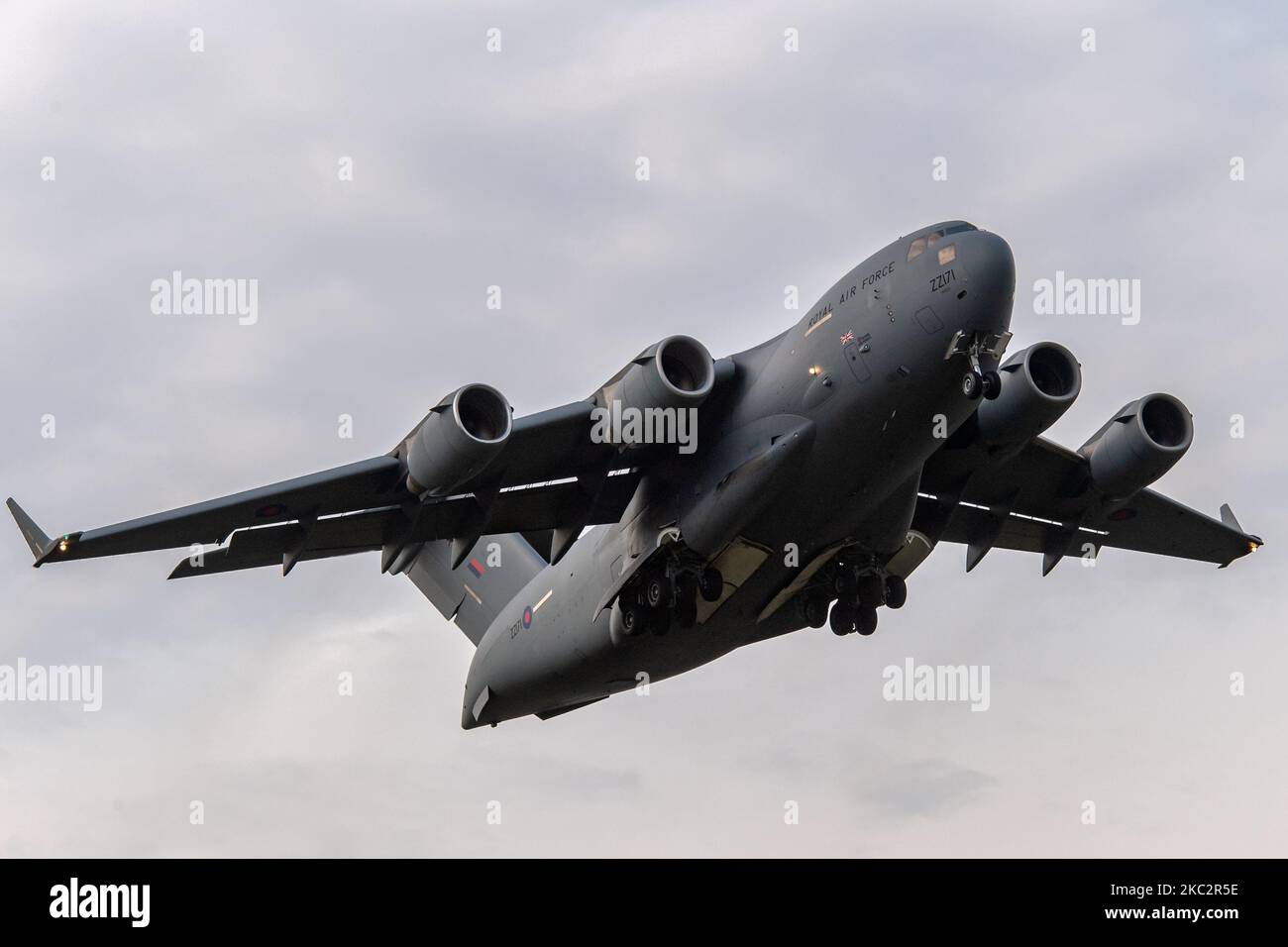 ZZ171 Royal Air Force Boeing C-17A Globemaster III at RAF Mildenhall ...