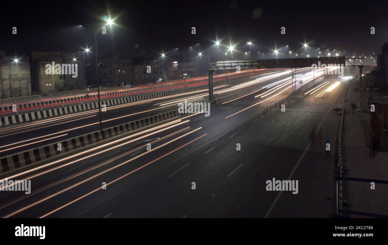 Vehicular traffic passing through NH24 near Akshardham temple as toxic ...