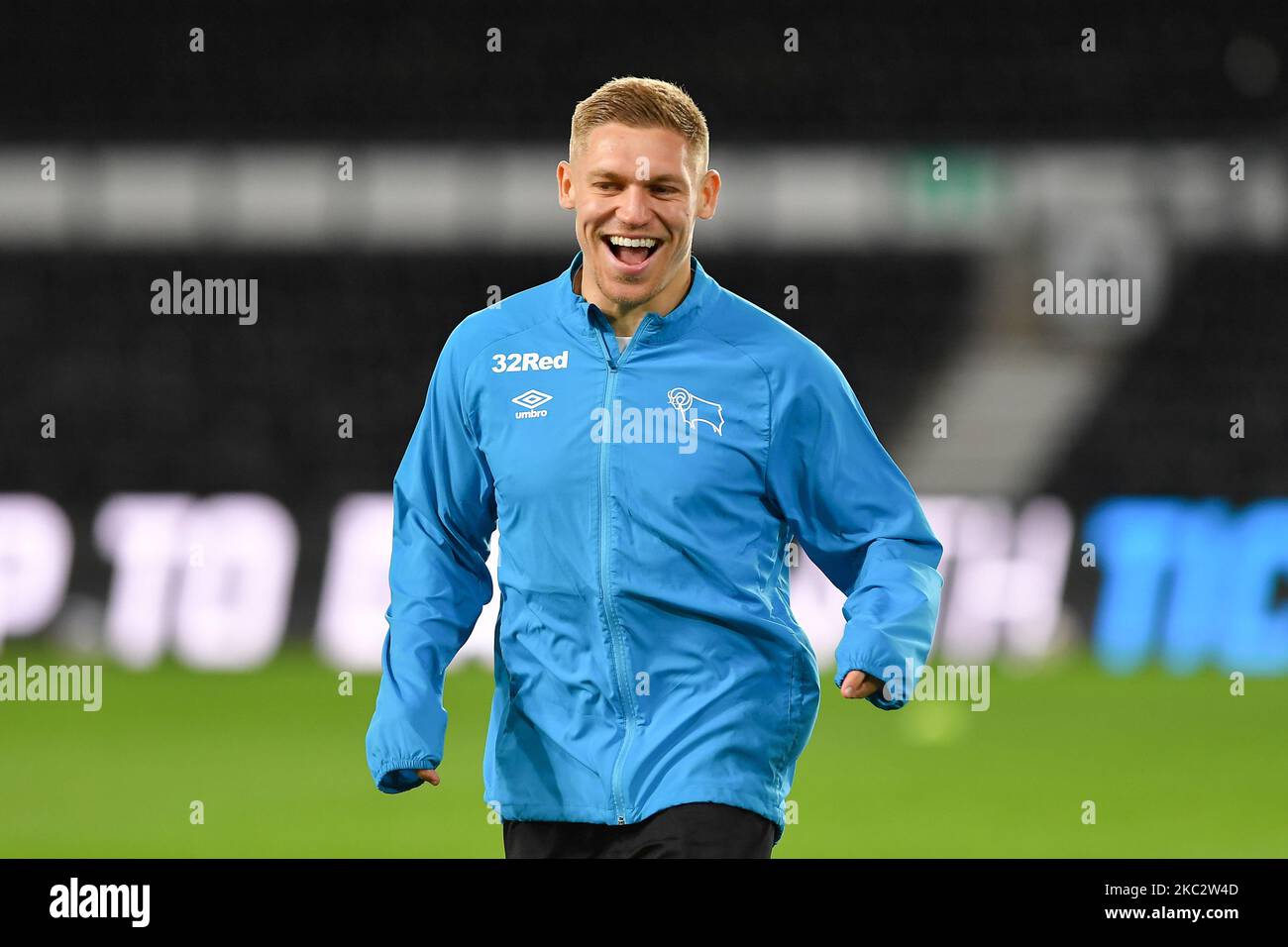 Martyn Waghorn of Derby County warms up ahead of kick-off during the ...