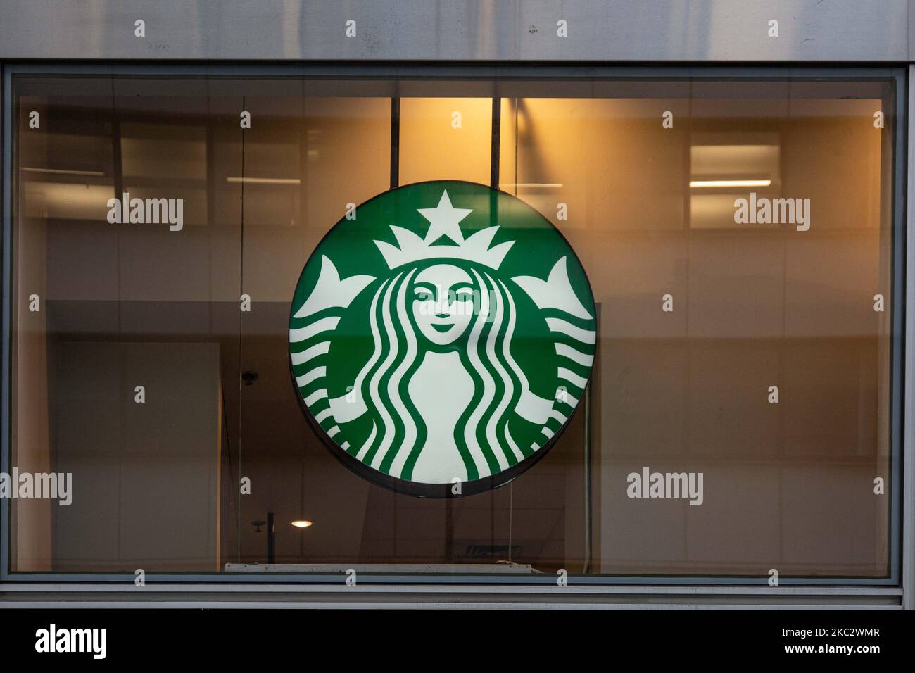 Star Buck Logo 157 Starbucks Tumbler Stock Photos, High Res Pictures,