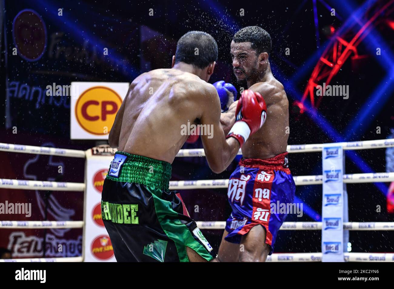 Rangsit international boxing stadium hi-res stock photography and ...