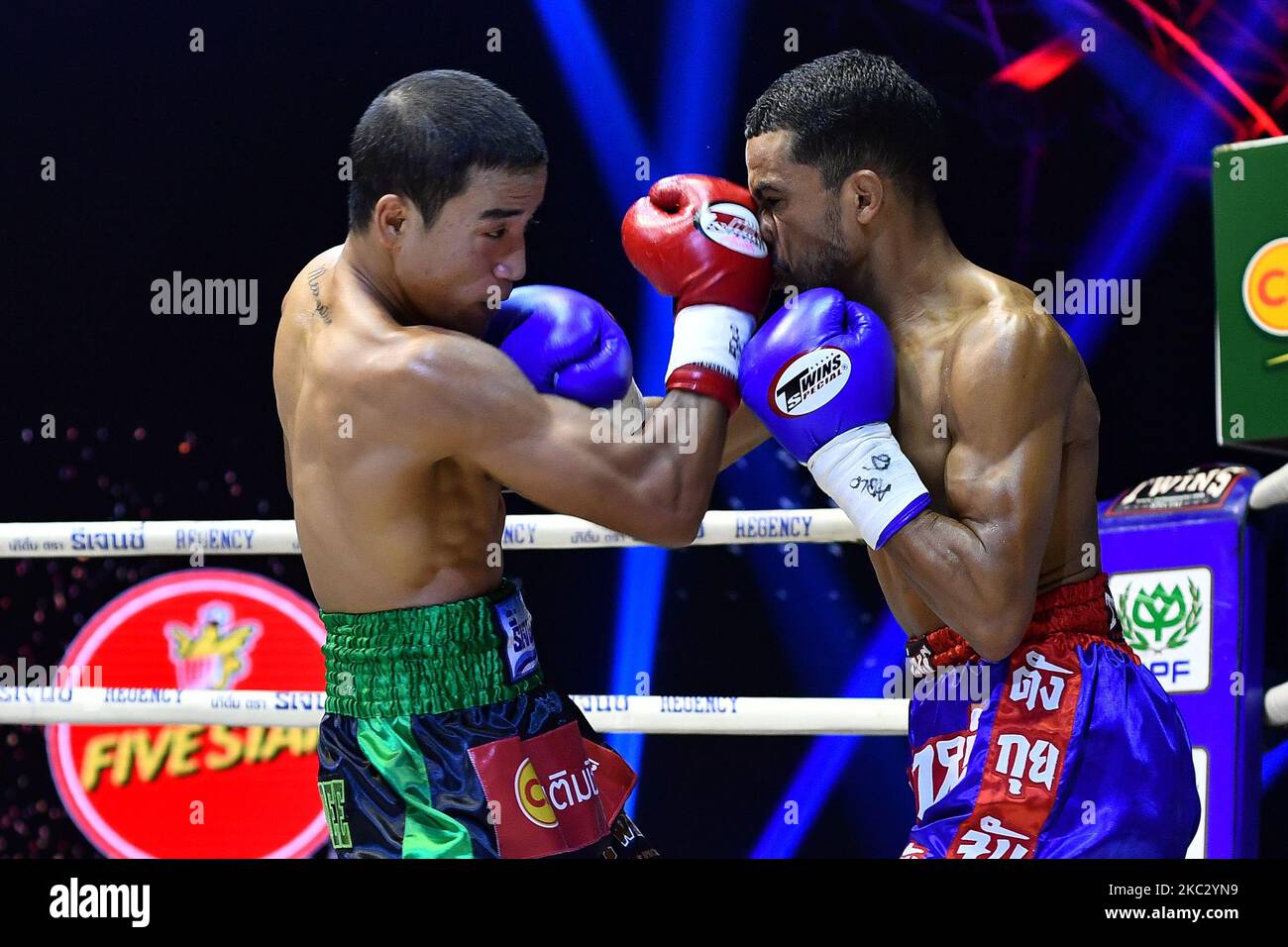 Rangsit international boxing stadium hi-res stock photography and ...
