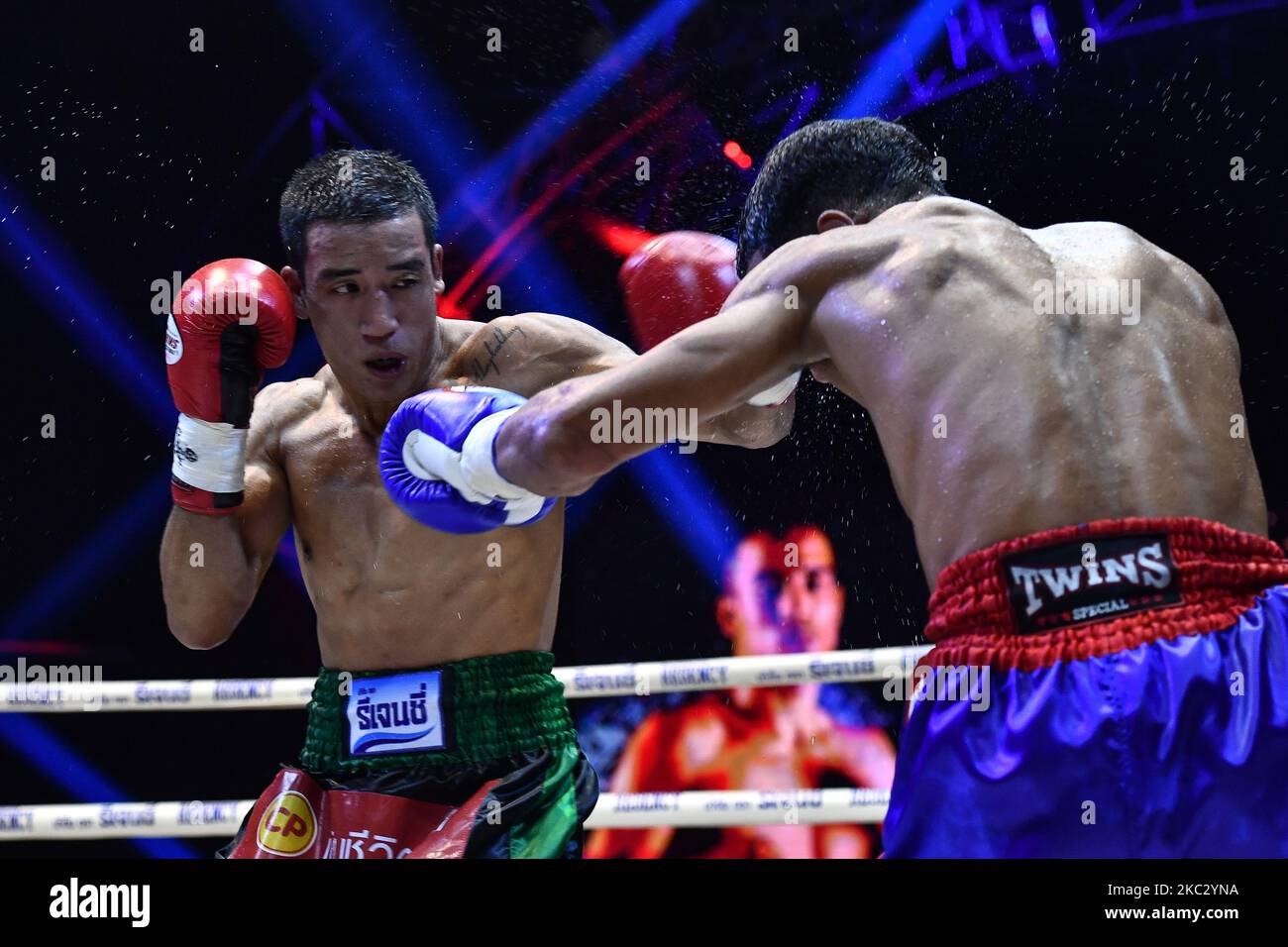 Rangsit international boxing stadium hi-res stock photography and ...