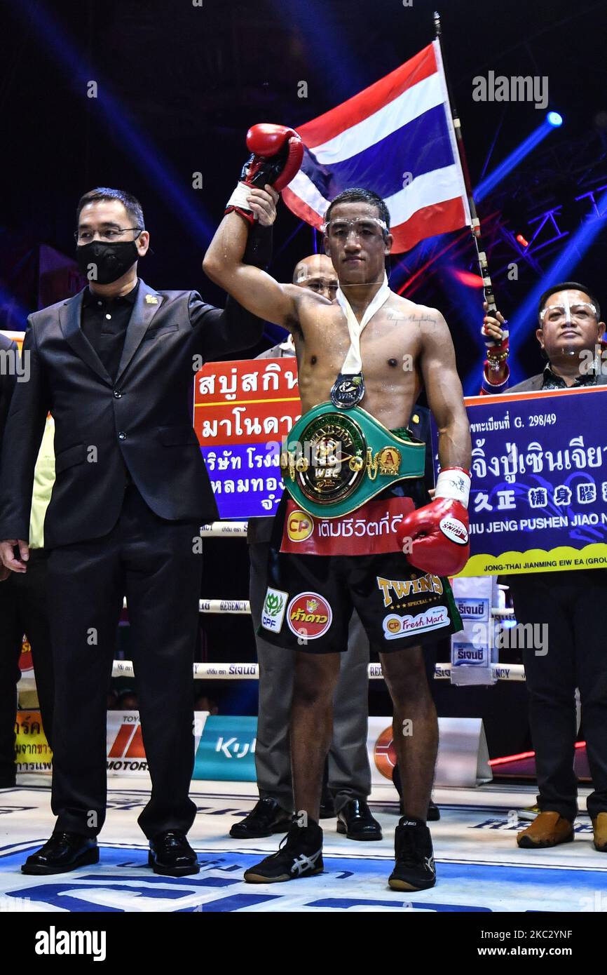 Rangsit international boxing stadium hi-res stock photography and ...