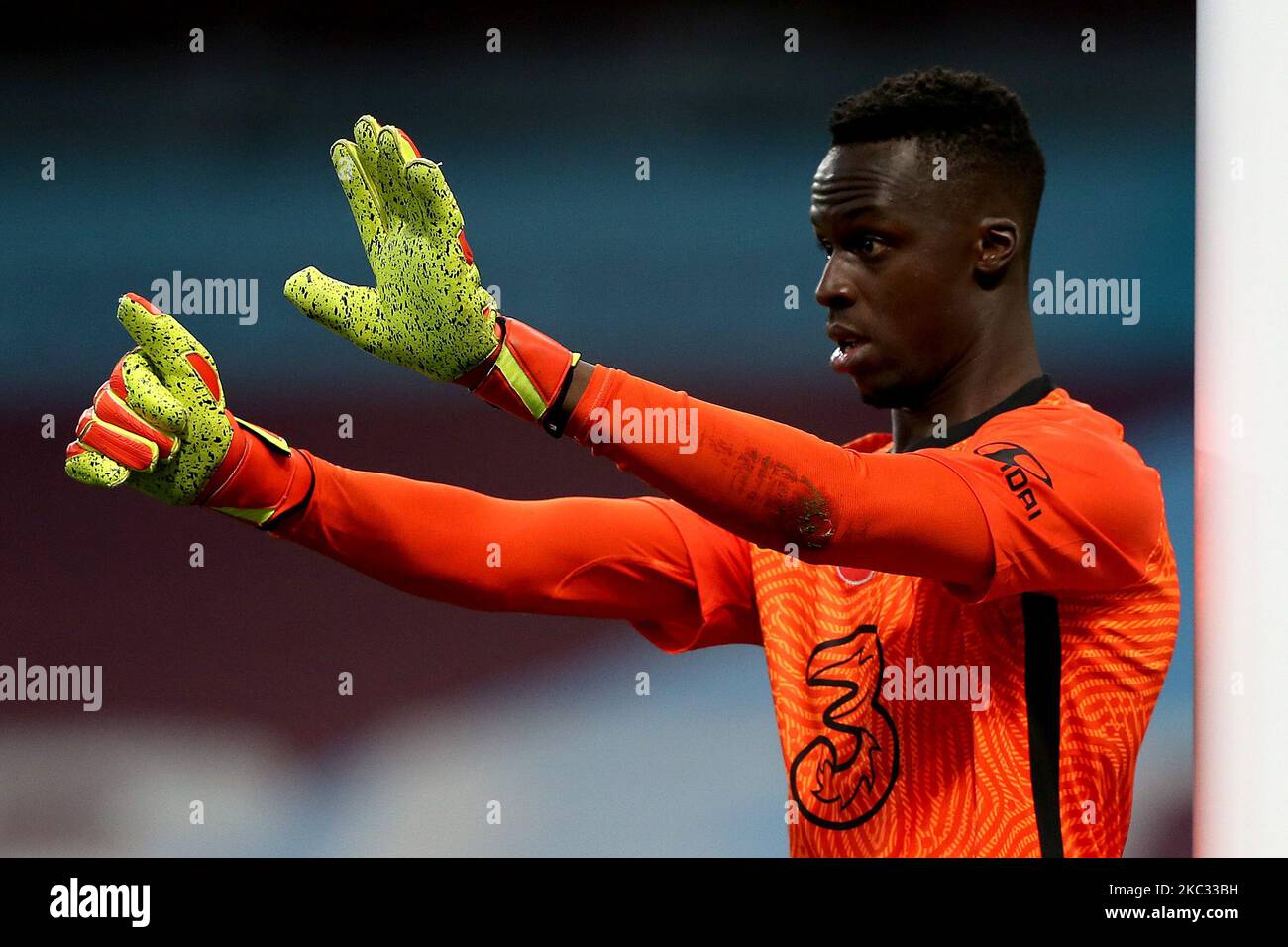 Chelsea goalkeeper douard mendy hi-res stock photography and images - Alamy