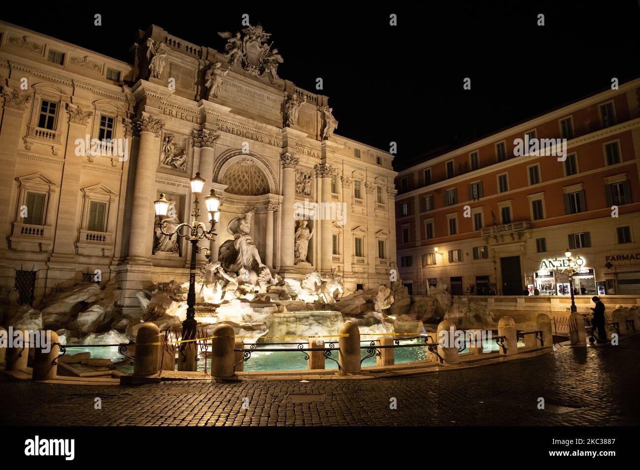 Rome bar trevi hi-res stock photography and images - Alamy