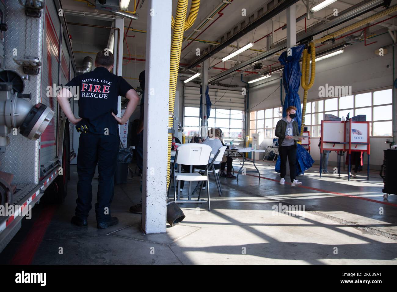 American voters cast their ballots in the Metro Detroit suburb, Royal ...