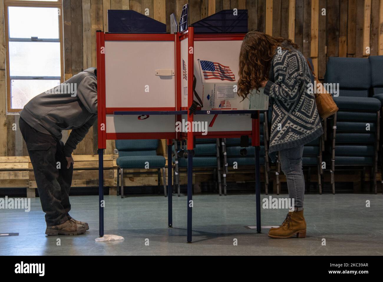 American voters cast their ballots in the Metro Detroit suburb, Royal ...