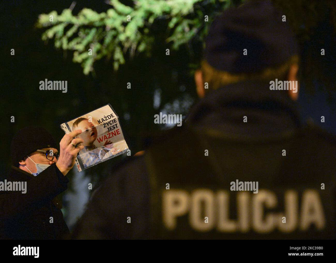 Anger ‘woman life freedom hi-res stock photography and images - Alamy