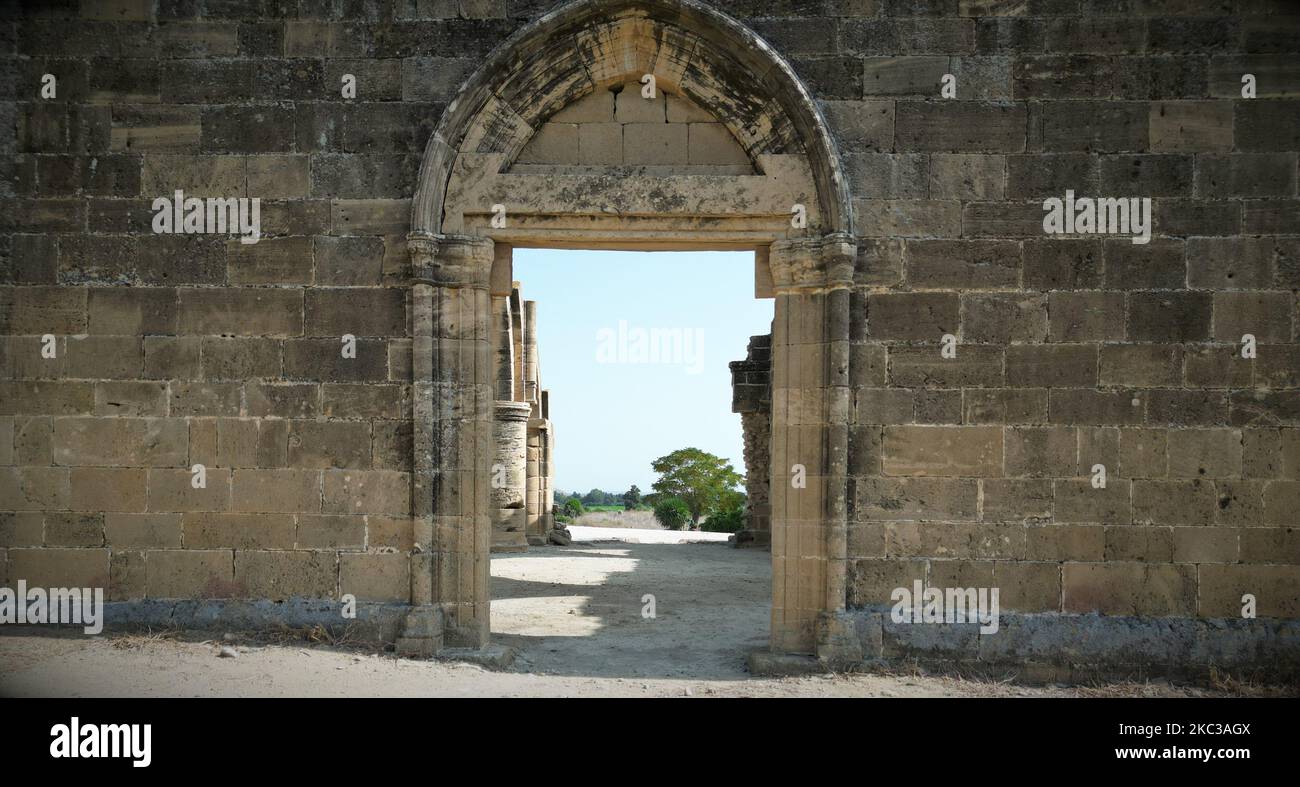 The ruins of the St. Mamas in Agios Sozomenos village, Cyprus Stock Photo - Alamy