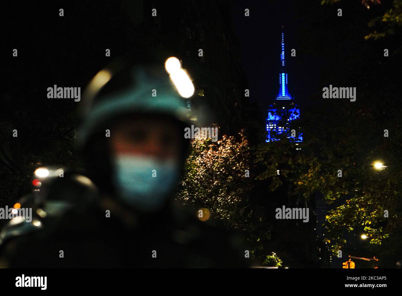 NYPD riot police stands in formation in Washington Square Park to ...
