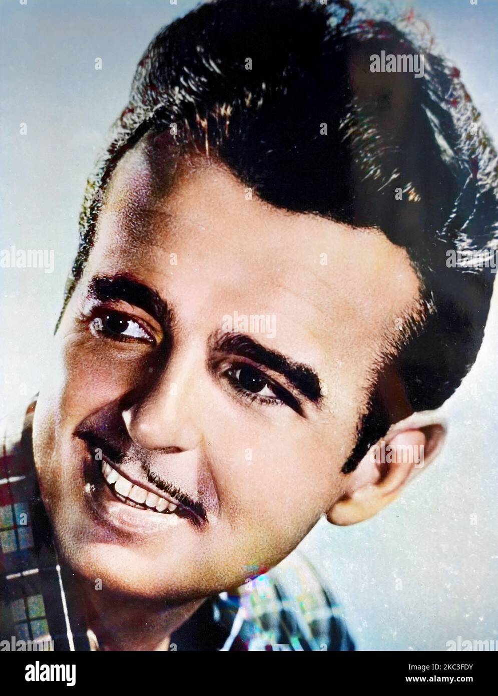 TENNESSEE ERNIE FORD (1919-1991) Promotional photo of American singer ...
