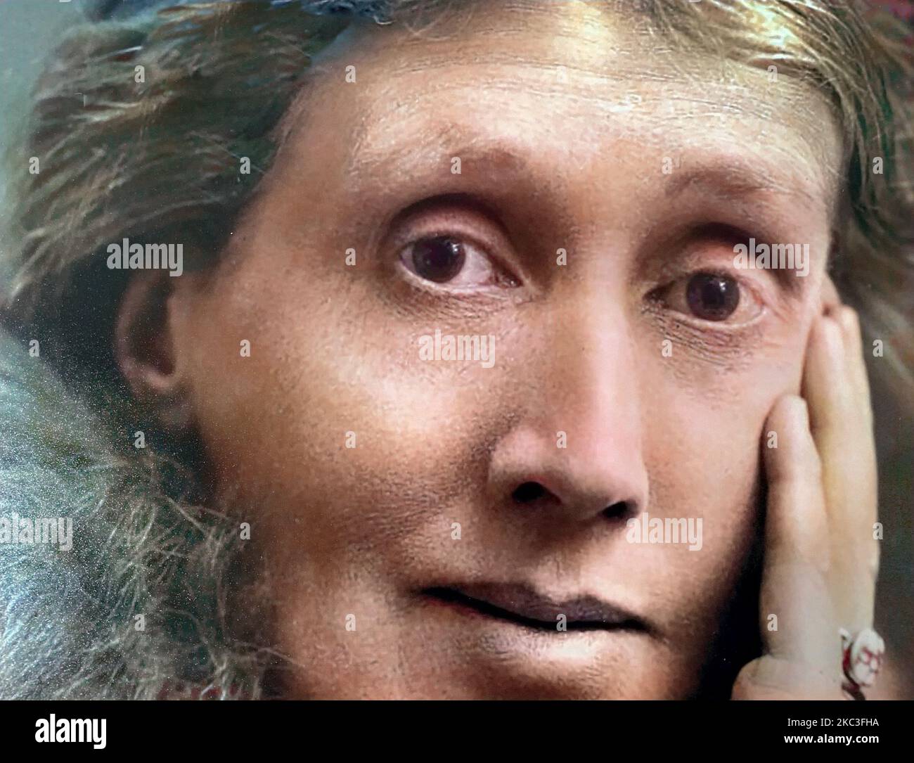 VIRGINIA WOOLF (188201941) English novelist in 1927 Stock Photo - Alamy