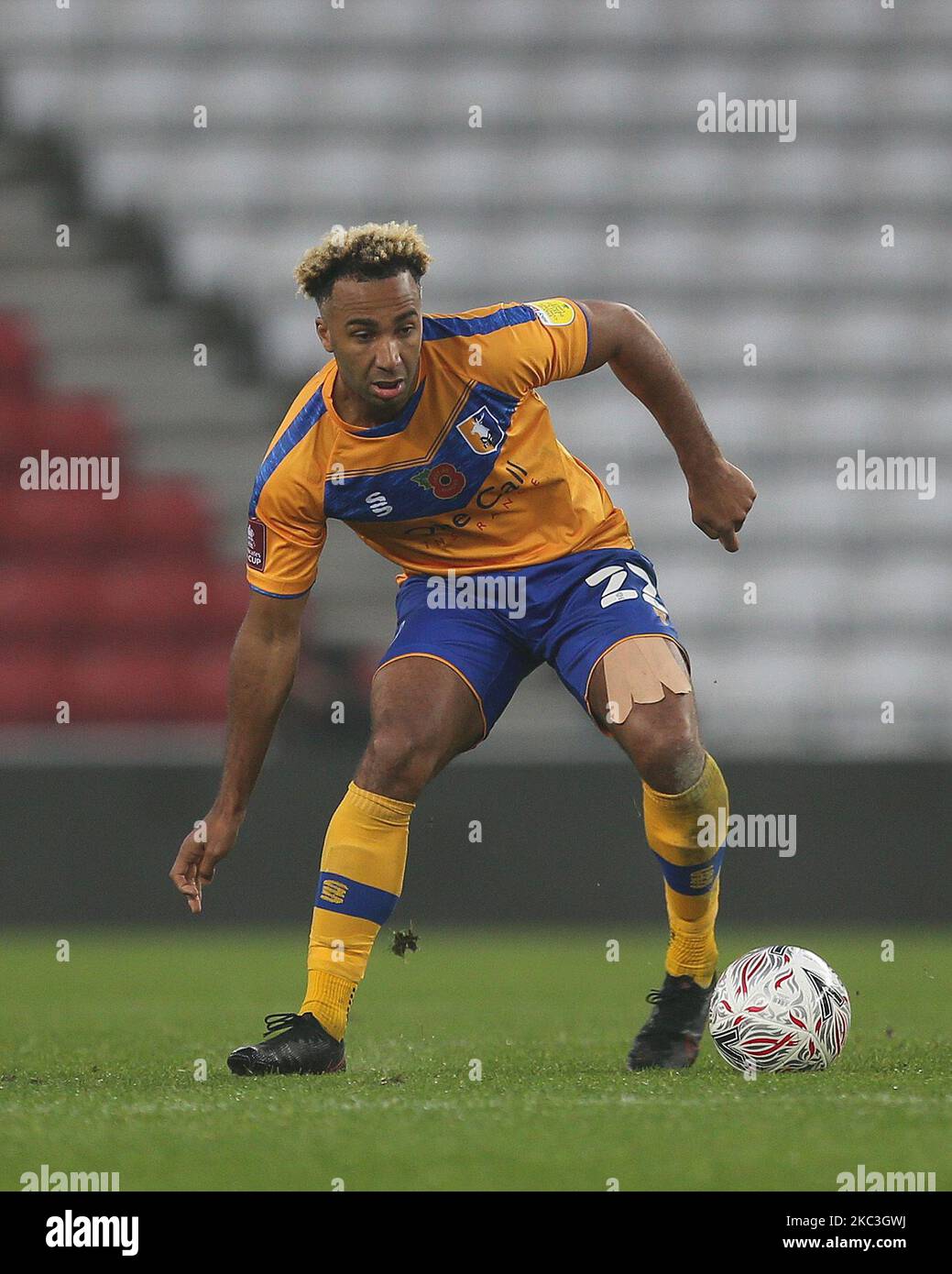 Nicky Maynard of Mansfield Town during the FA Cup match between ...