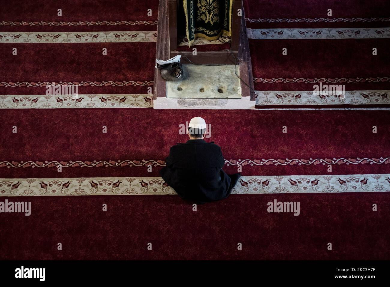 Faith mosque pristina hi-res stock photography and images - Alamy