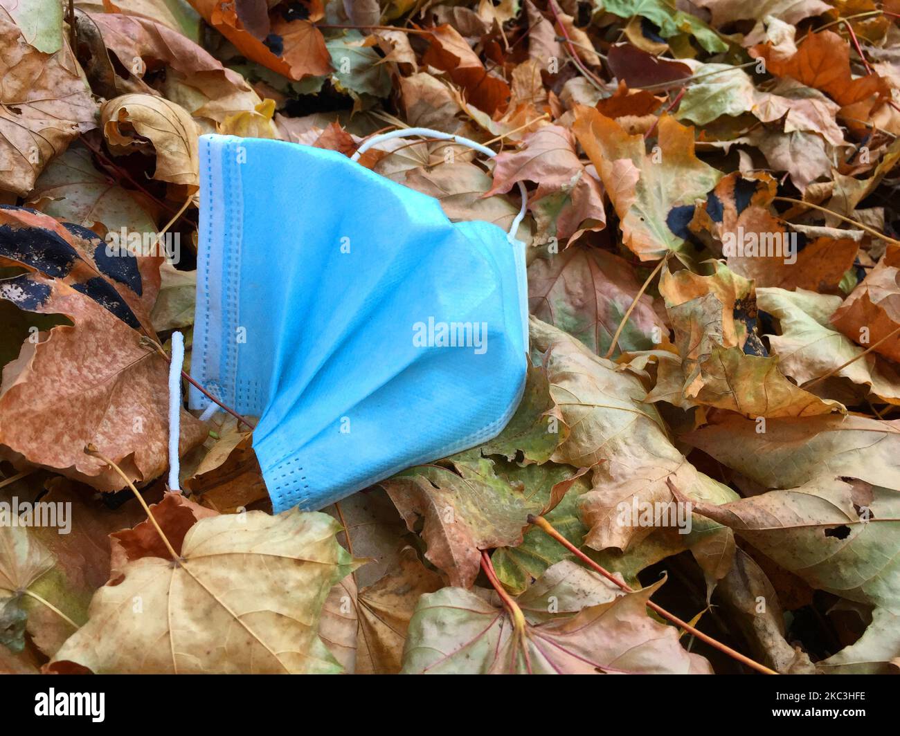 Mask waste china 2020 hi-res stock photography and images - Alamy