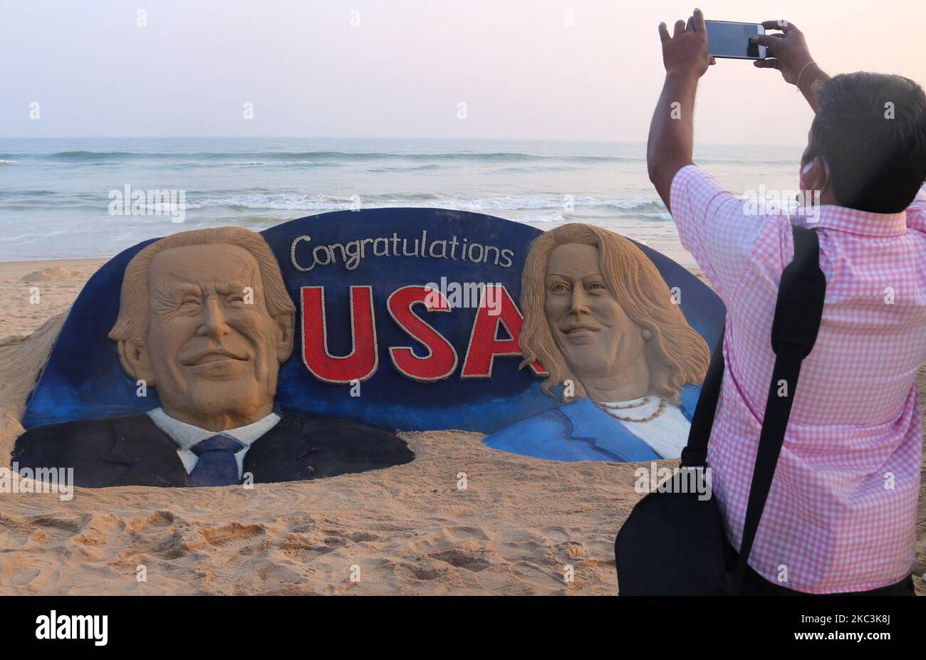 Sand sculpture of joe biden hi-res stock photography and images - Alamy