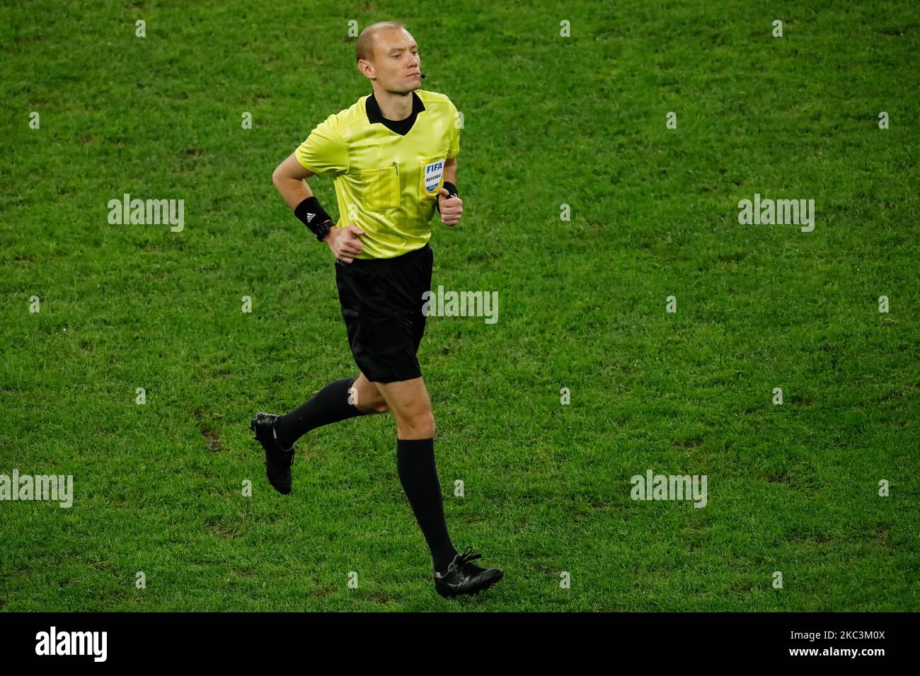 Referee vladimir moskalev hi-res stock photography and images - Alamy