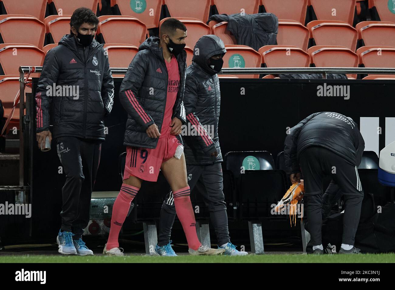 Karim benzema full length hi-res stock photography and images - Alamy