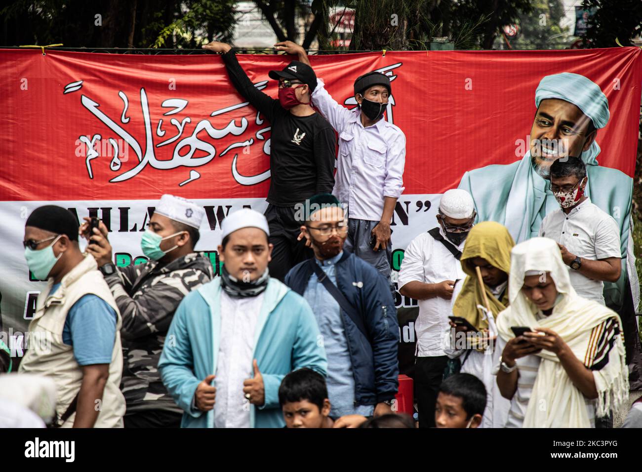 Islam Cleric from Indonesia Habib Rizieq Shihab return home to ...