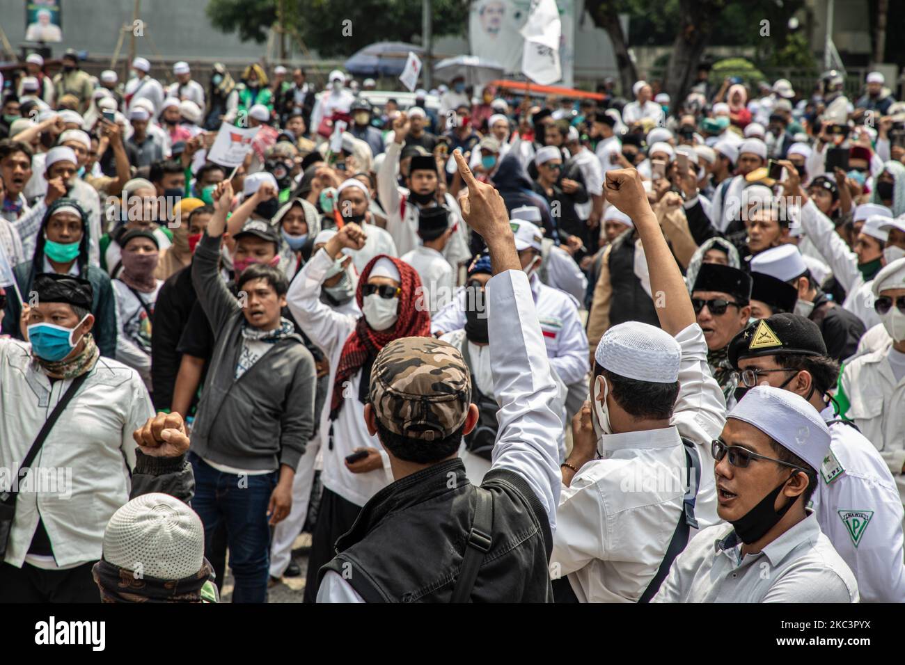 Islam Cleric from Indonesia Habib Rizieq Shihab return home to ...