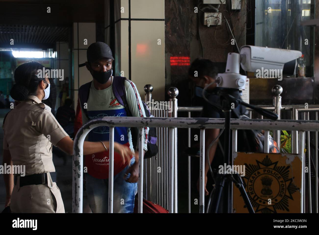 Security person body temperature checks hi-res stock photography and ...