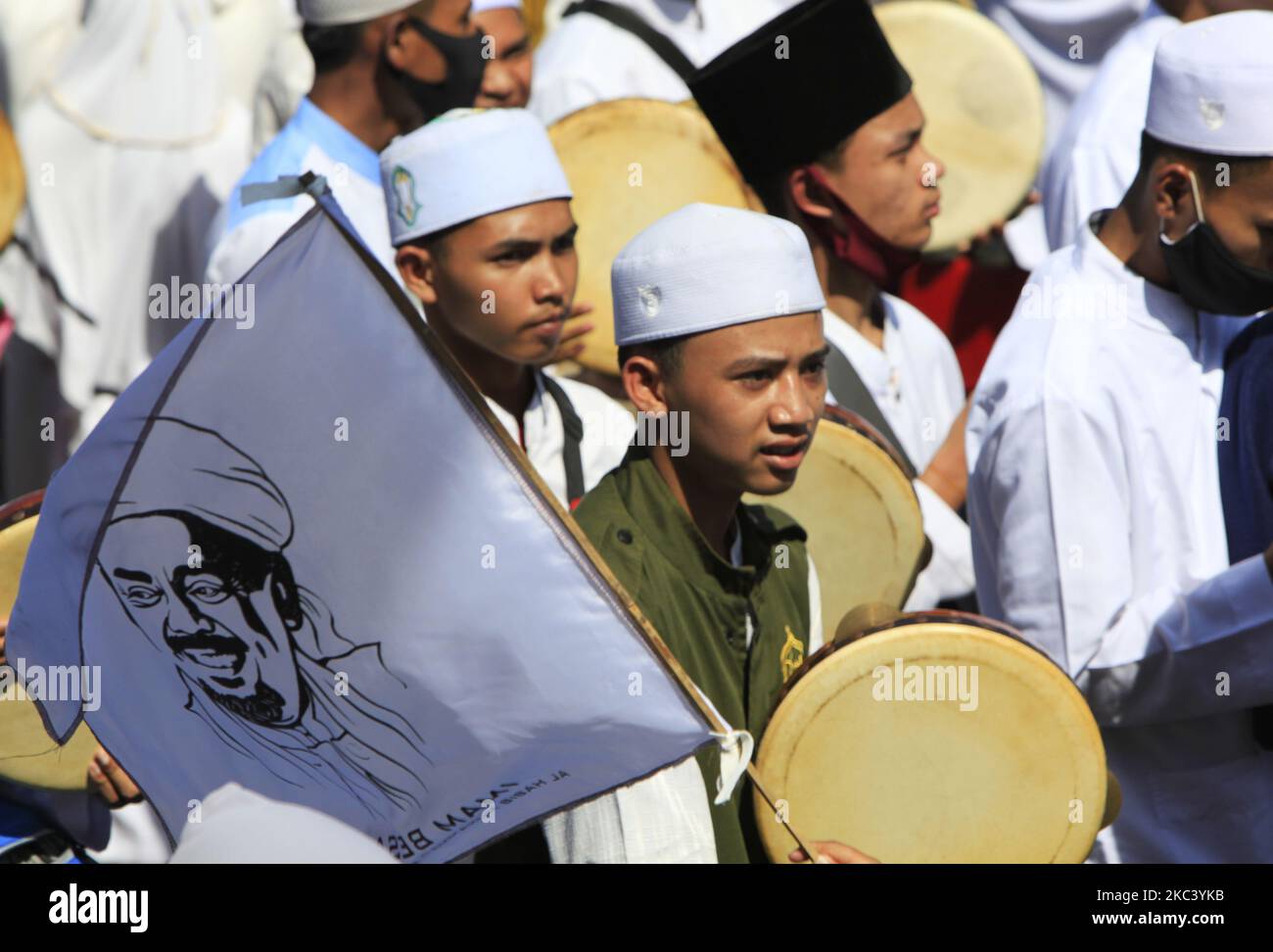 Islamic musical instrument hi-res stock photography and images - Alamy