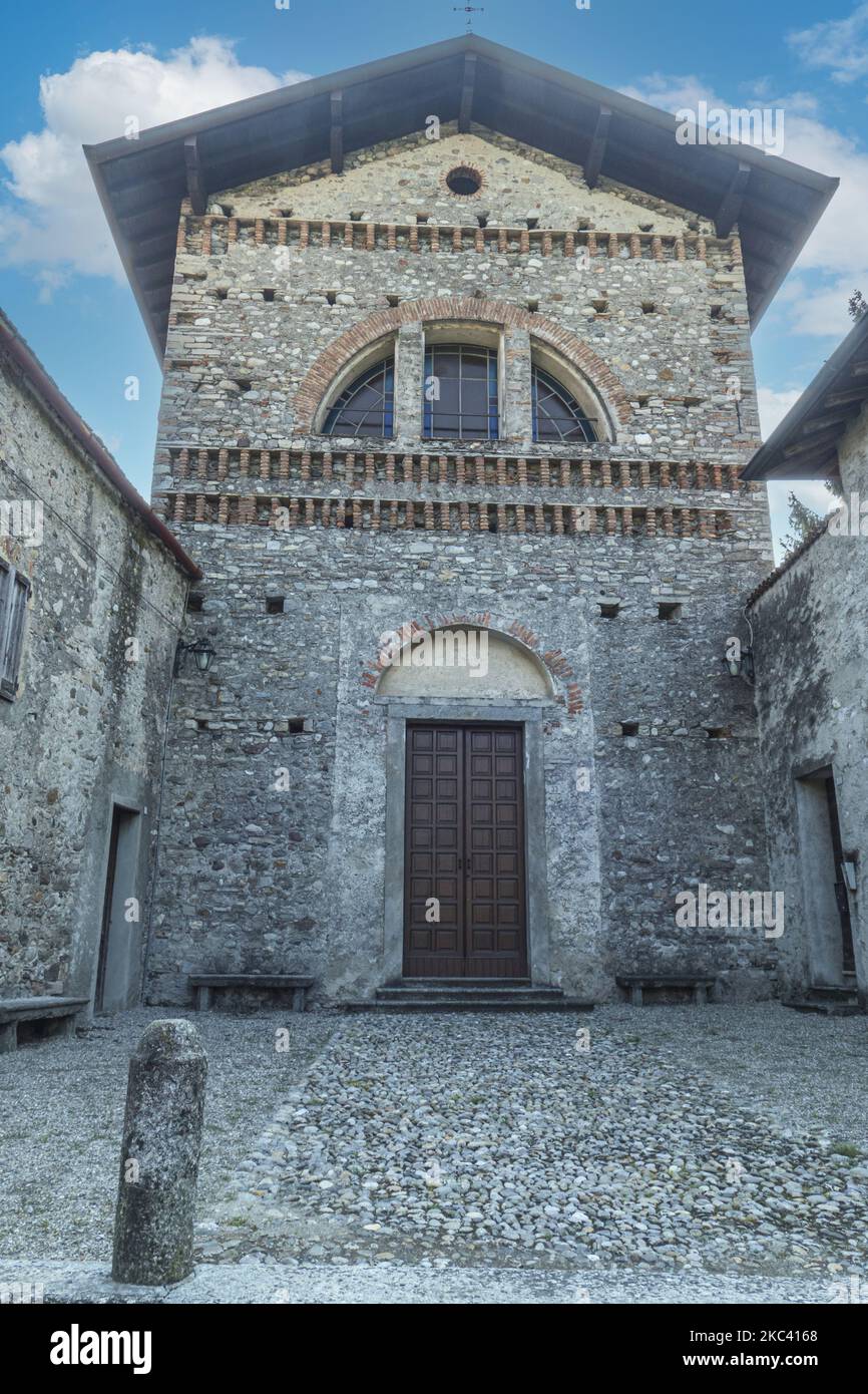 Beautiful stone church in Menaggio Stock Photo - Alamy