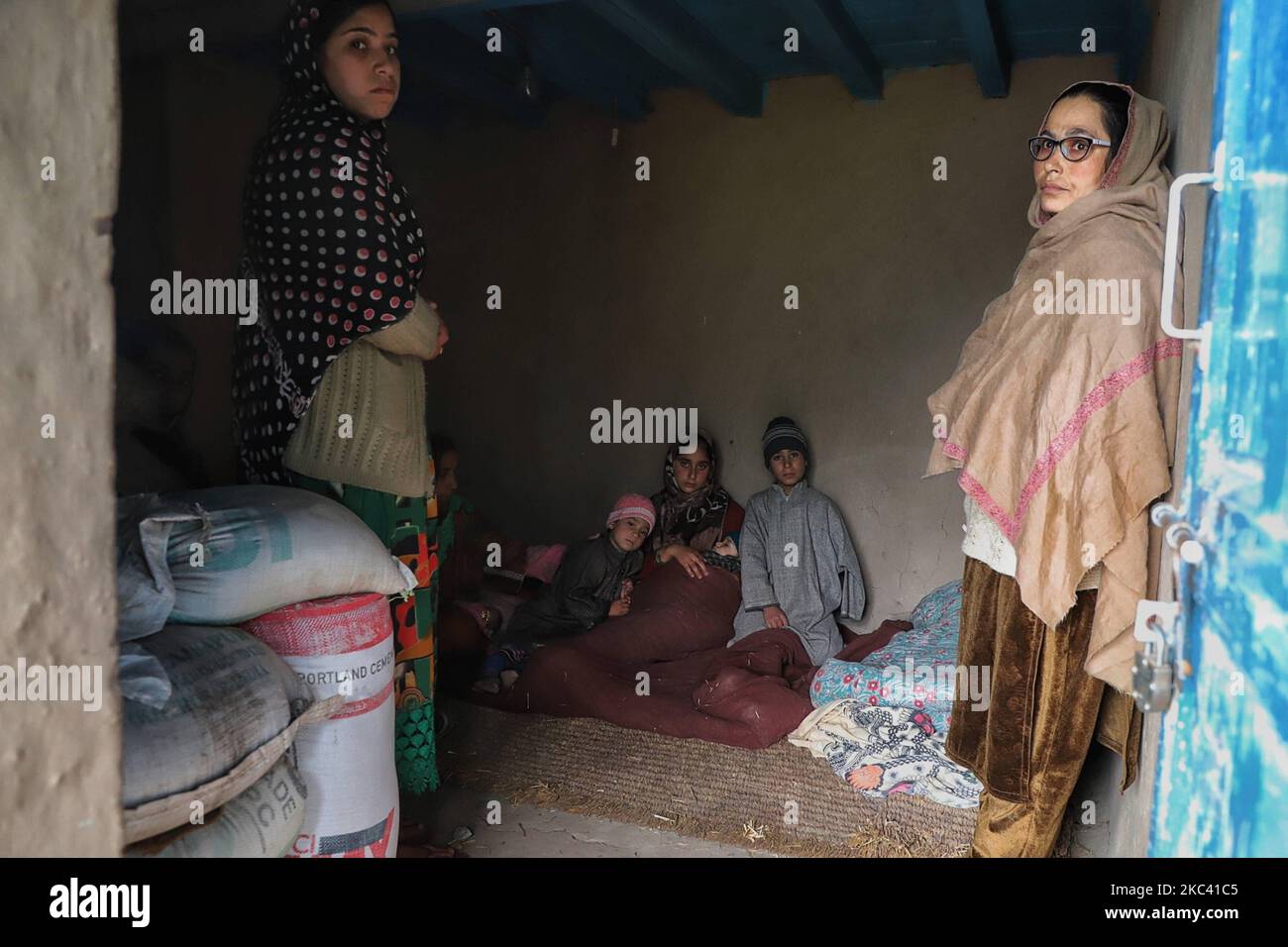 Kashmir india border shelling hi-res stock photography and images - Alamy