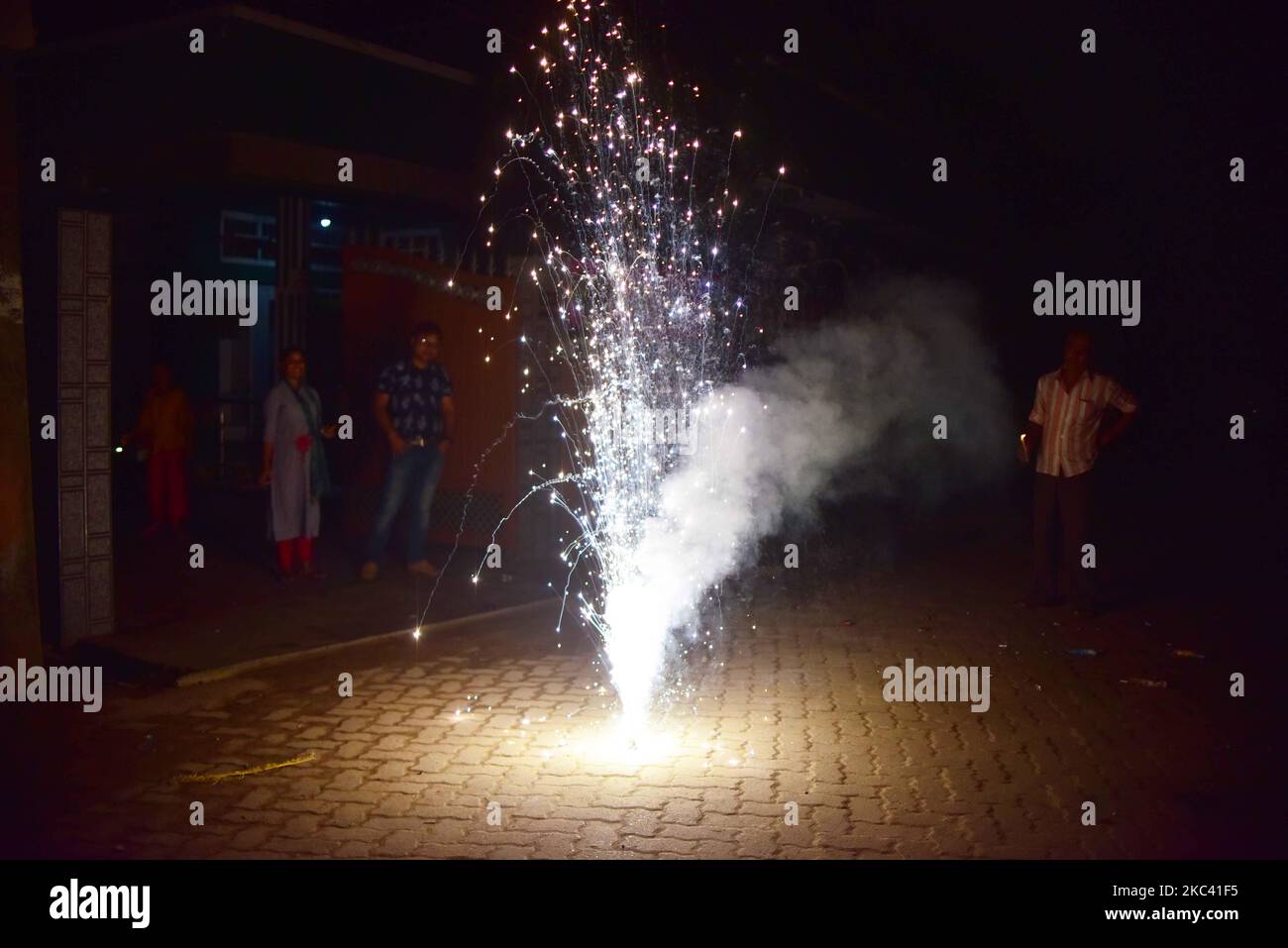 Burst firecrackers hi-res stock photography and images - Alamy