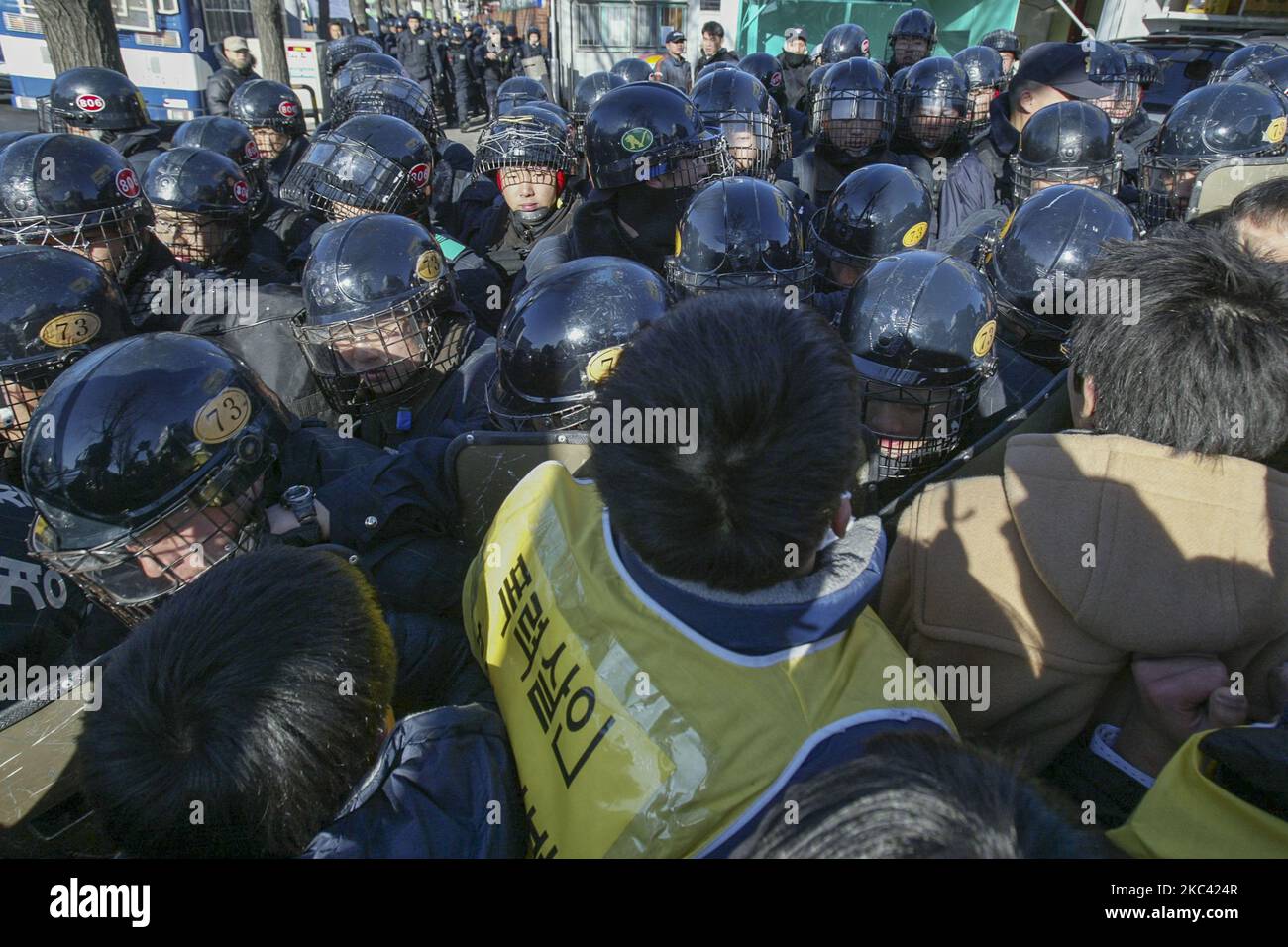 South korea rice farmer hi-res stock photography and images - Alamy