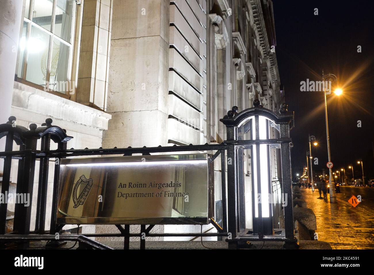 Department of finance dublin hi-res stock photography and images - Alamy