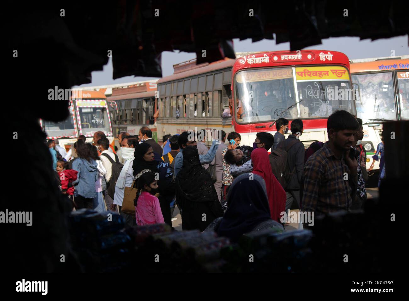 Anand vihar isbt hi-res stock photography and images - Alamy