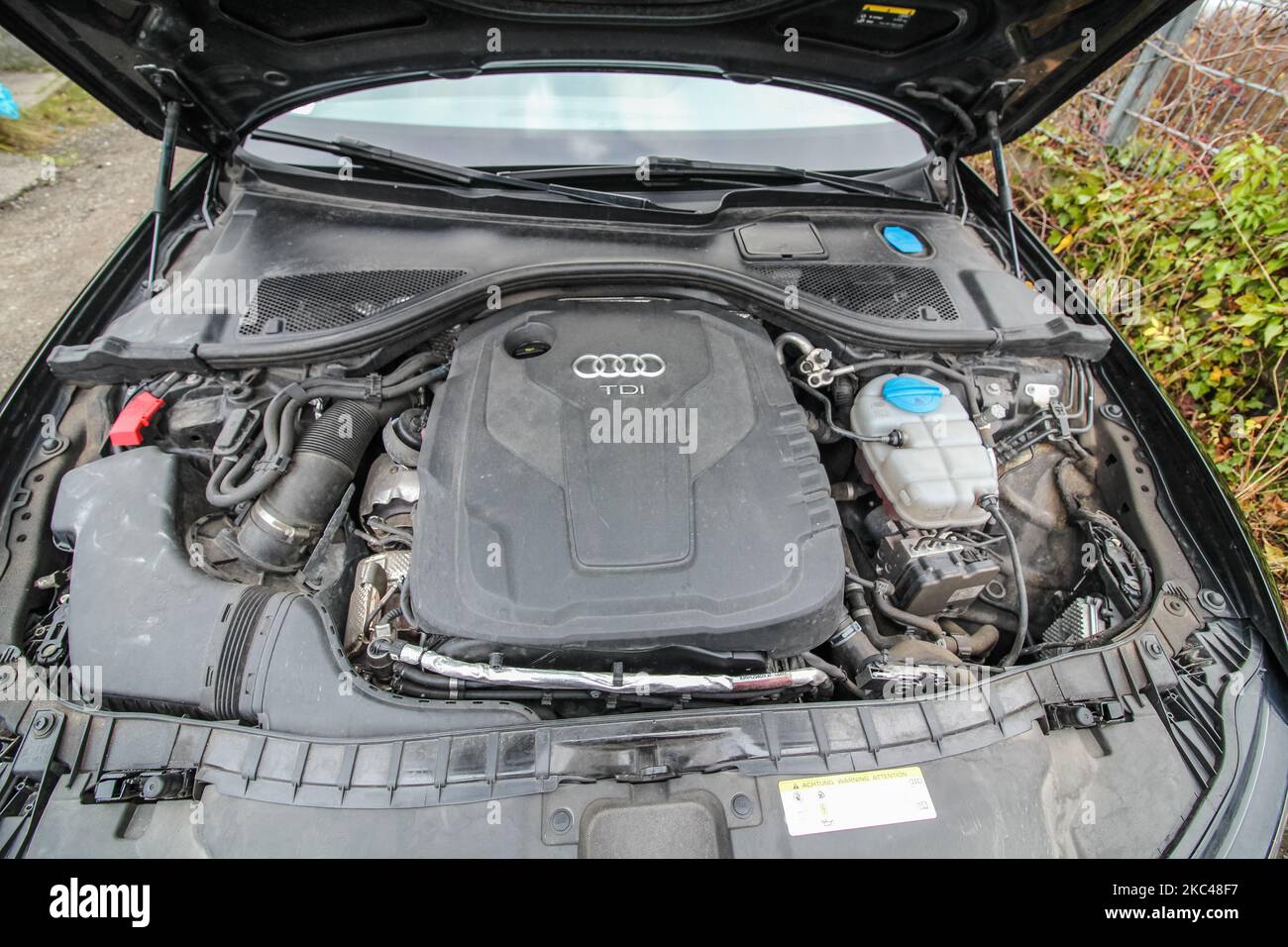 Audi and engine and 2 0 tdi hi-res stock photography and images - Alamy