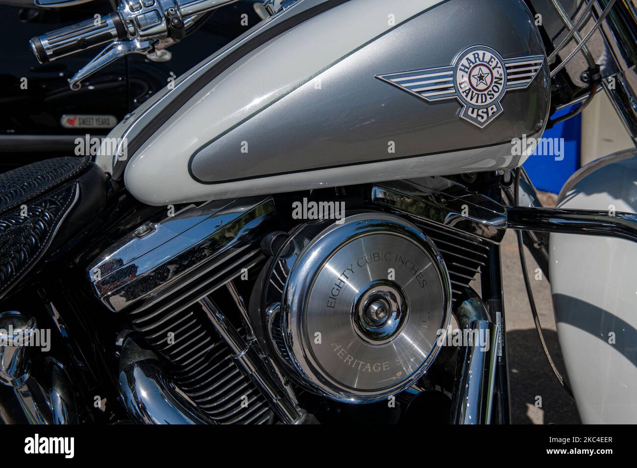 Harley davidson motorcycle tour hi-res stock photography and images - Alamy