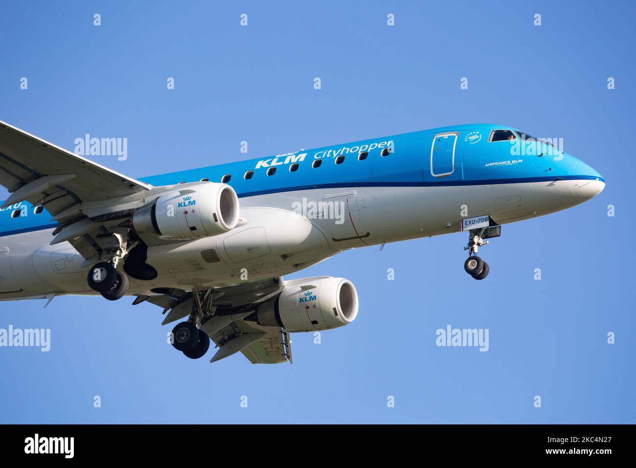 A KLM Cityhopper Embraer ERJ-175 regional aircraft as seen on final ...