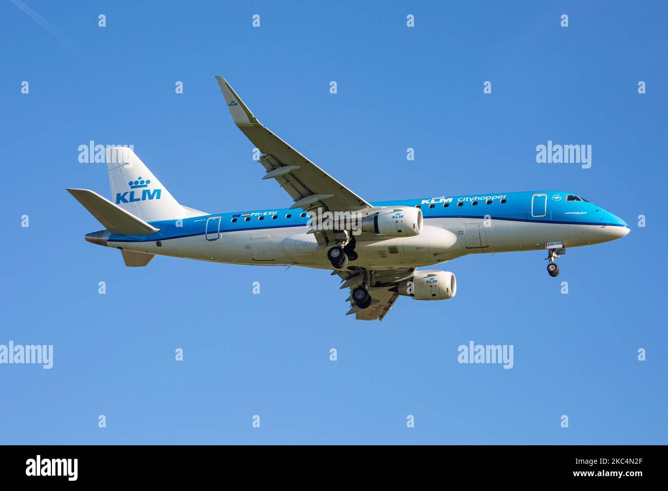 A KLM Cityhopper Embraer ERJ-175 regional aircraft as seen on final ...