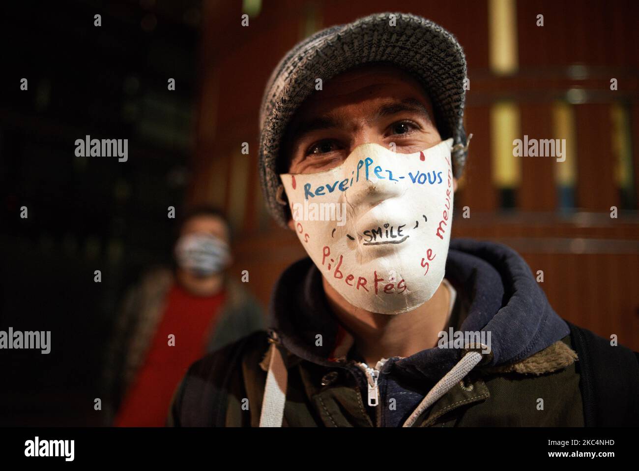 Democracy dying hi-res stock photography and images - Alamy