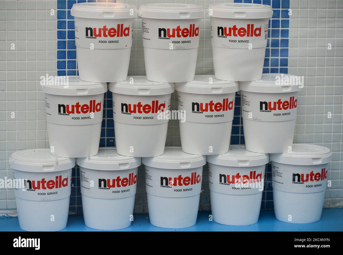 Nutella containers hi-res stock photography and images - Alamy