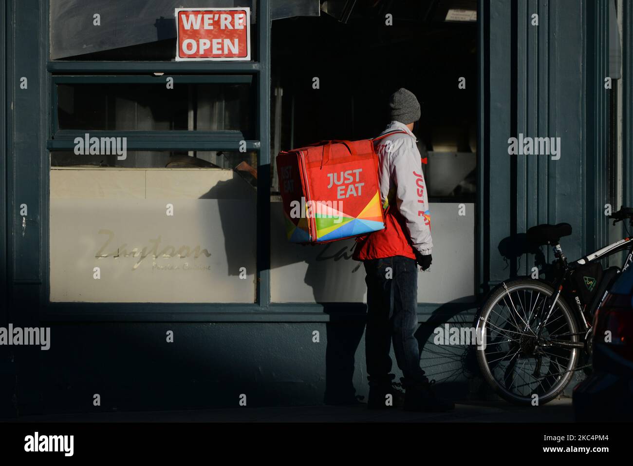 Just eat currier hi-res stock photography and images - Alamy