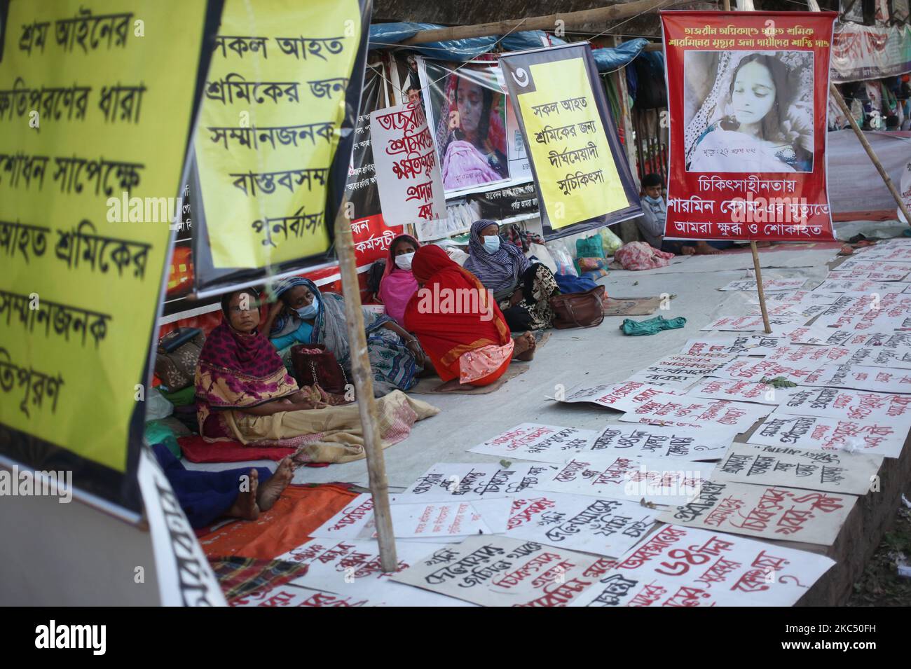 Tazreen garment fire victims and their relatives protest in front of ...