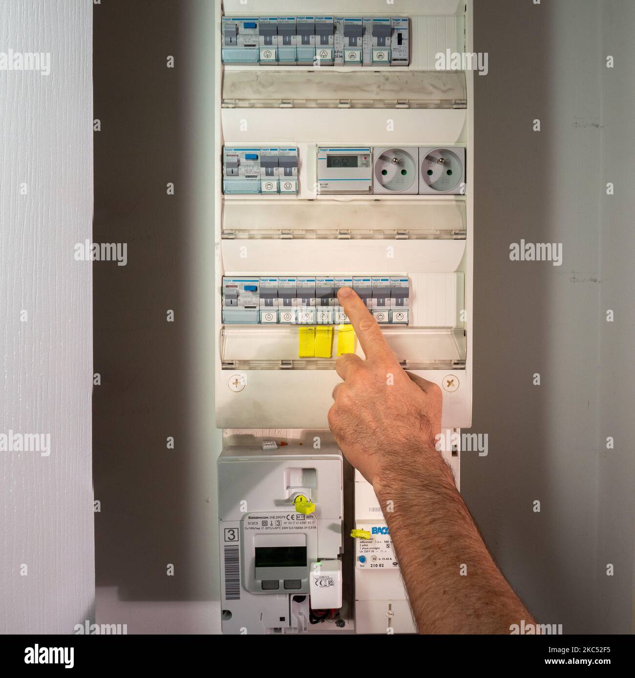 Electricity meter - control of electricity consumption at home, rising ...