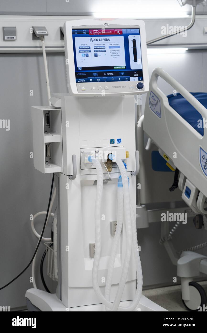 Spain hospital bed hi-res stock photography and images - Alamy