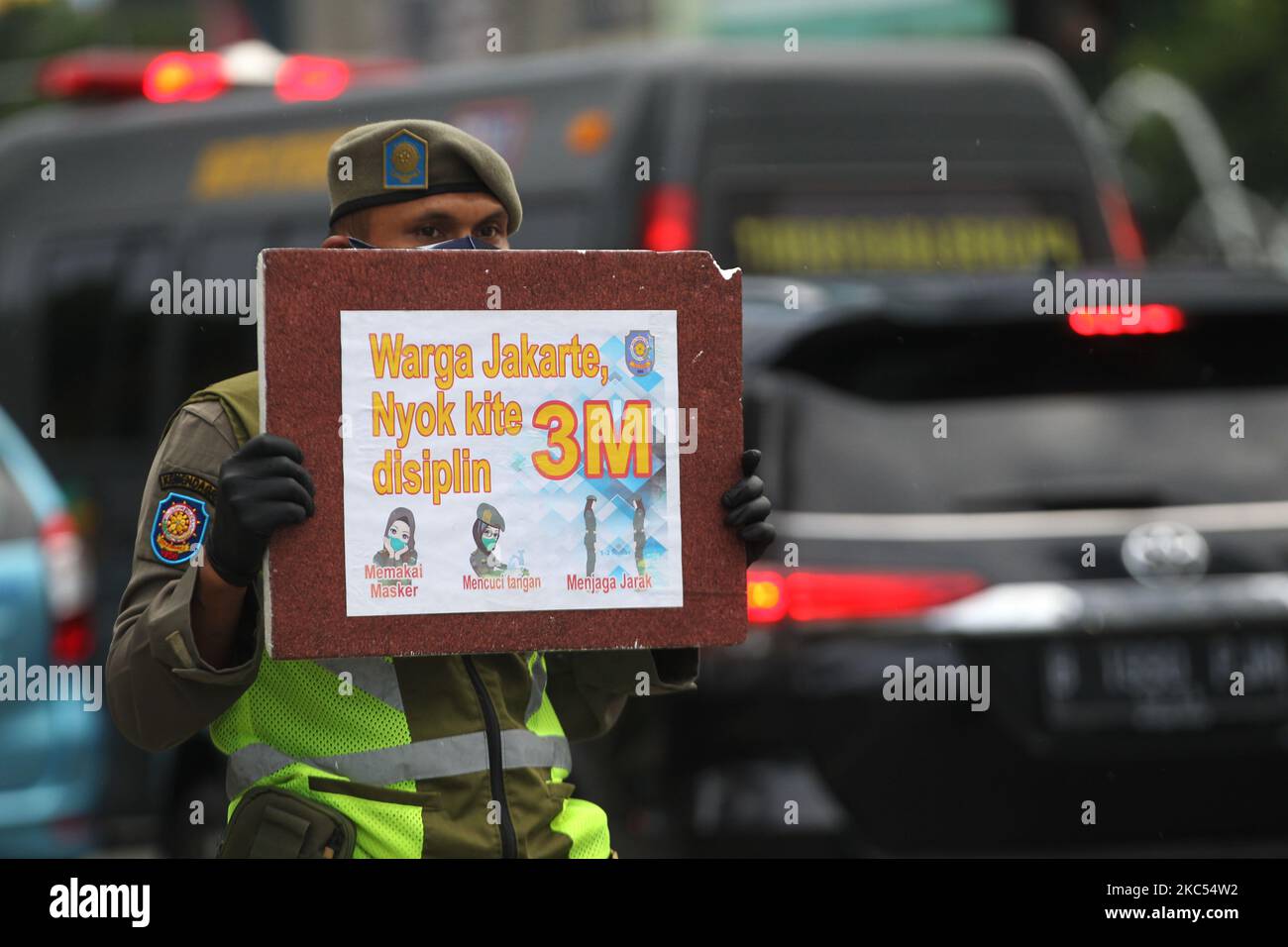 Cross jalan mh thamrin hi-res stock photography and images - Alamy